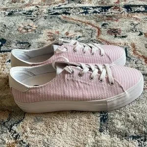 Deuce | Shoes | Adorable Pink And White Deuce Sneakers | Poshmark